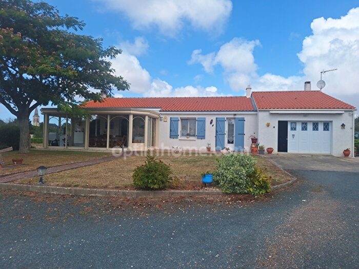 Saint-Michel-en-lHerm - Maison 6 pièces à vendre