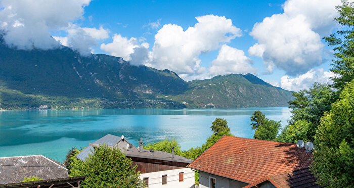 Maison à vendre - Viviers-du-Lac - 6 pièces - 4 chambres