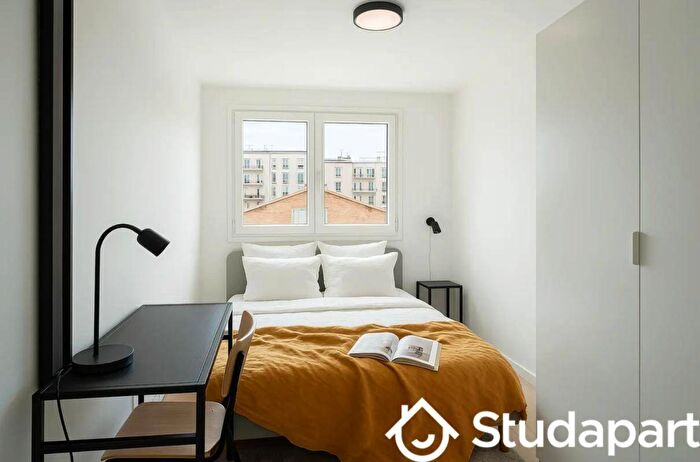 Maison à louer - Centre Ville, Clichy - 1 pièce