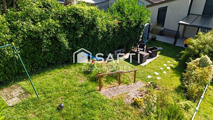 Maison 4 pièces à Noisiel, Ville nouvelle, à vendre