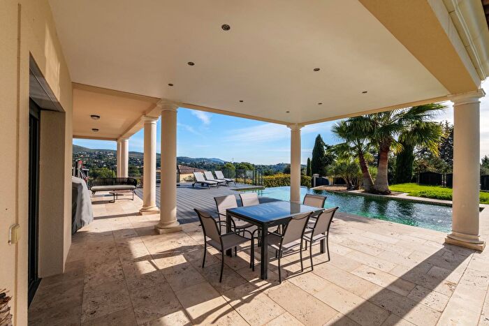 Maison à vendre - Nice, Saint-Roman de Bellet - 6 pièces - 5 chambres