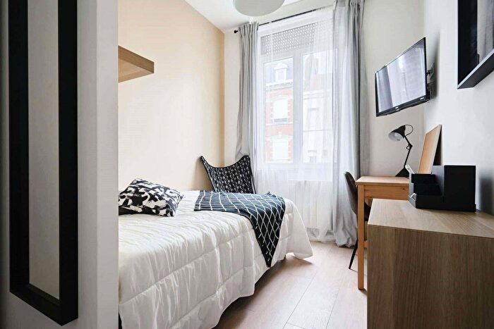 Cheminots-Acacias-Faubourg de Lille, Valenciennes - Appartement 1 pièce à louer