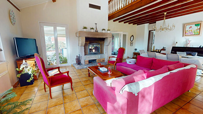 Maison à vendre - Saint-Just-Saint-Rambert, Saint-Just - 5 pièces - 3 chambres