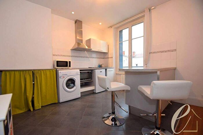 Guillotière, Lyon 7ème arrondissement - Appartement 3 pièces à louer