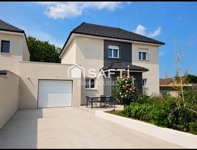 Maison 6 pièces à Val-de-Reuil, Rue Grande, Eco-village des Noës, Gare, à vendre