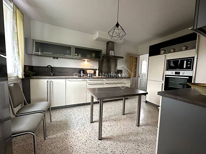 Appartement 4 pièces à Nages-et-Solorgues, à louer