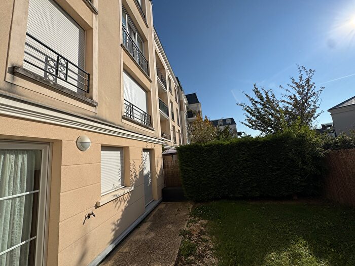 Appartement à vendre - Les Clayes-sous-Bois, Centre-ville - 3 pièces - 2 chambres