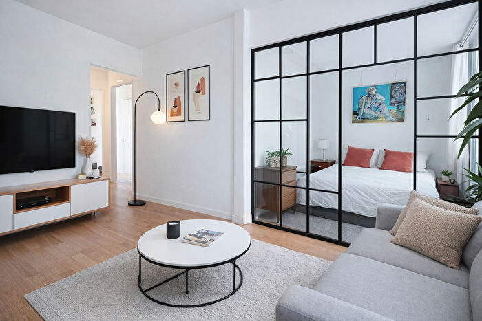 Appartement à vendre - Issy-les-Moulineaux, Centre-ville, Corentin Celton, Les Varennes - 3 pièces - 2 chambres