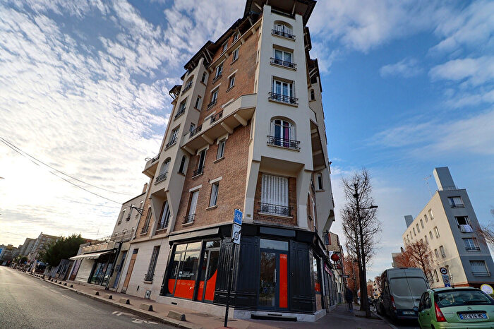 Appartement à vendre - Aubervilliers, Maladerie, Emile Dubois - 2 pièces - 1 chambre