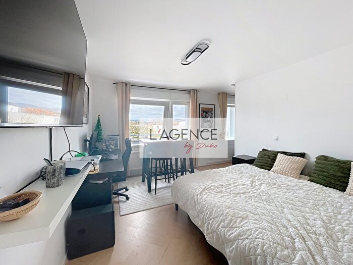 Appartement à vendre - Thionville, Saint-Pierre - 1 pièce