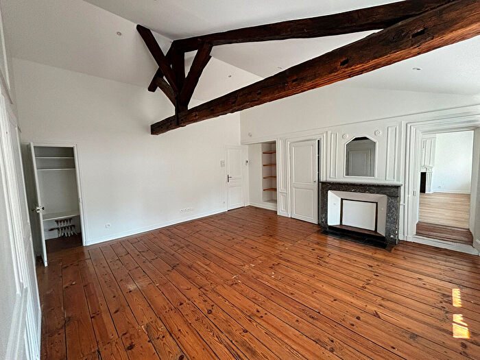 Appartement à louer - Poitiers, Centre-ville - 4 pièces - 3 chambres