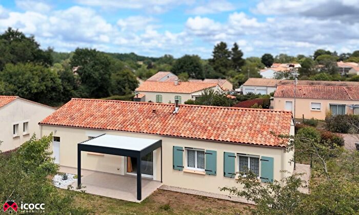 Maison 5 pièces à Mareuil-sur-Lay-Dissais, à vendre