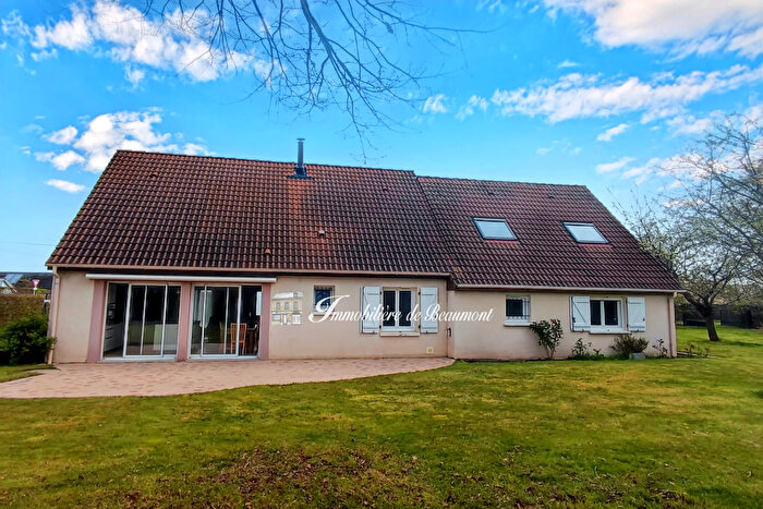 Maison à vendre - Beaumont-le-Roger - 4 pièces - 3 chambres