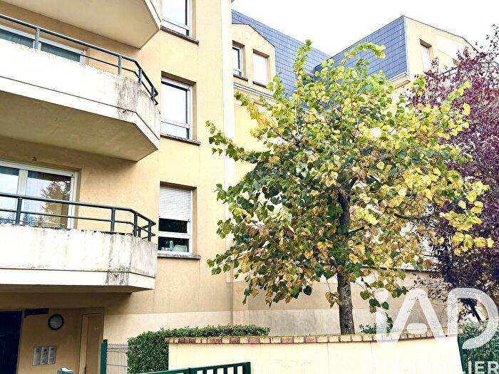 Appartement à vendre - Corbeil-Essonnes, Centre-ville - 3 pièces - 2 chambres