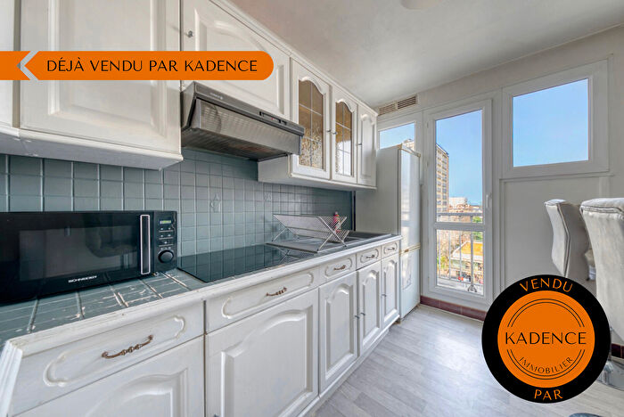 Appartement à vendre - Quartiers Nord-Ouest, Villejean - 3 pièces - 3 chambres