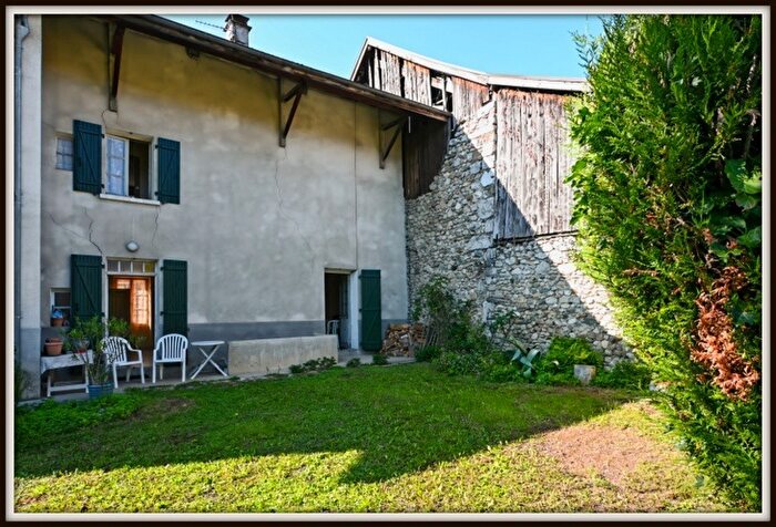 Maison à vendre - La Buissière - 6 pièces - 4 chambres