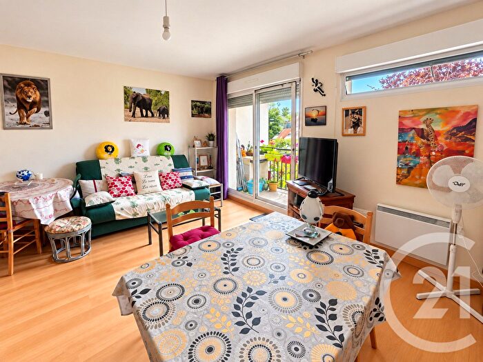 Juvisy-sur-Orge, Centre-ville, Entrevoies, Seine : Appartement 3 pièces à vendre