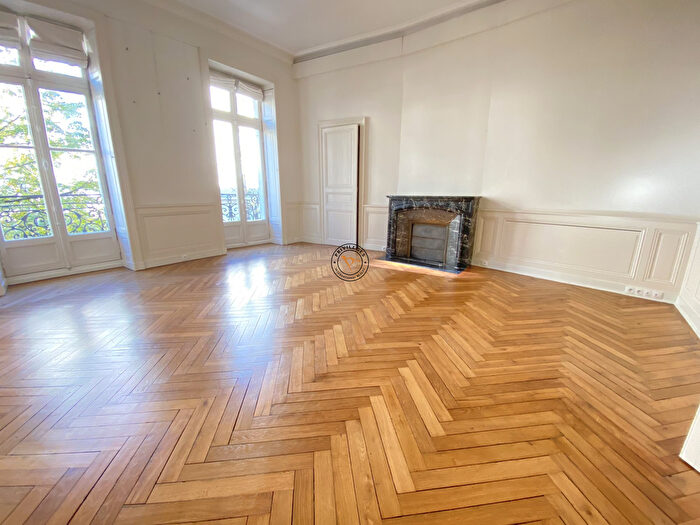 Appartement à louer - Nantes, Centre-ville - 3 pièces - 2 chambres