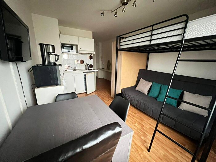 Appartement à louer - Centre Ville, Corbeil-Essonnes - 1 pièce