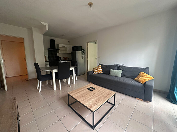 Appartement à louer - Eysines, Le Bourg - 2 pièces - 1 chambre