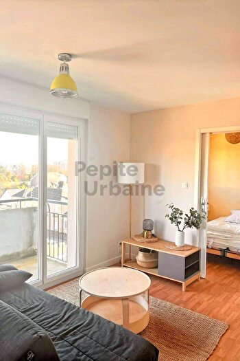 Appartement à louer - Madeleine-Saint Léonard-Justices, Angers - 2 pièces - 1 chambre