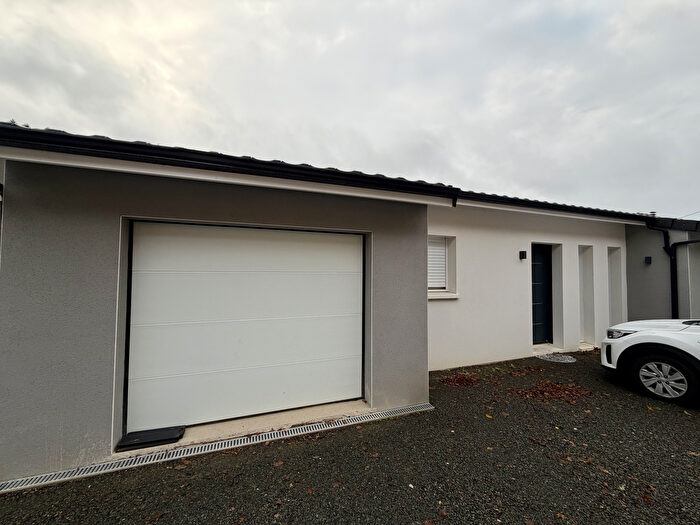 Maison à vendre - Notre-Dame-de-Sanilhac - 4 pièces - 3 chambres