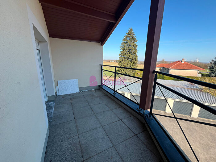 Appartement à louer - Thionville, Guentrange - 3 pièces - 2 chambres