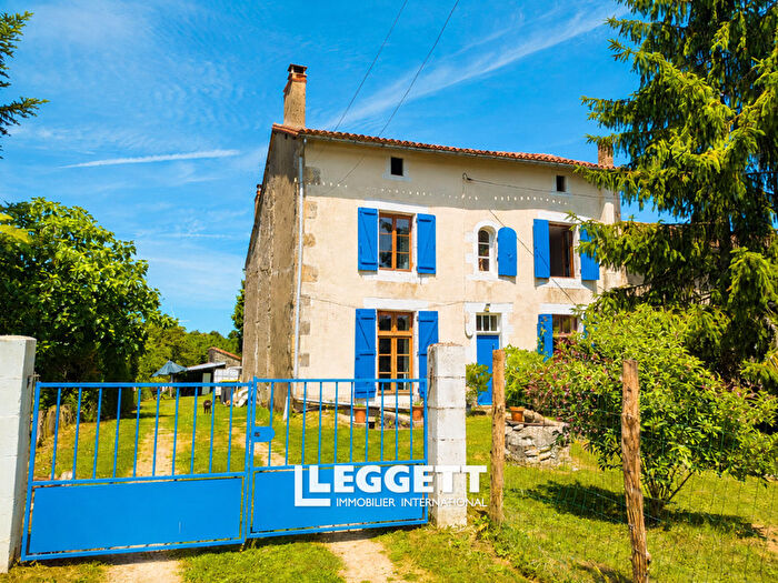 Voulême - Maison 5 pièces à vendre