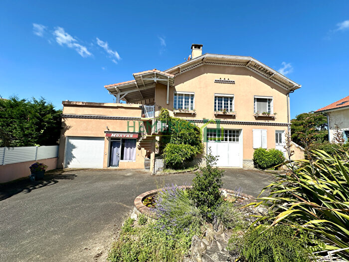 Maison 6 pièces à Sauveterre-de-Béarn, à vendre