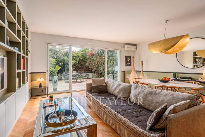 Maison à louer - Bordeaux, Croix Blanche - 5 pièces - 4 chambres