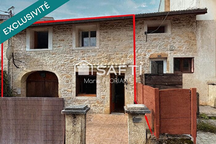 Maison à vendre - Thoirette - 4 pièces - 3 chambres