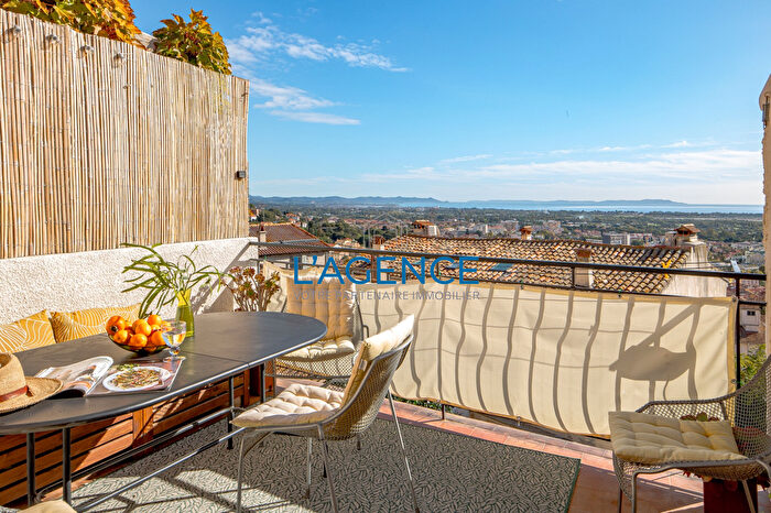 Maison à vendre - Hyères, Centre-ville - 5 pièces - 3 chambres