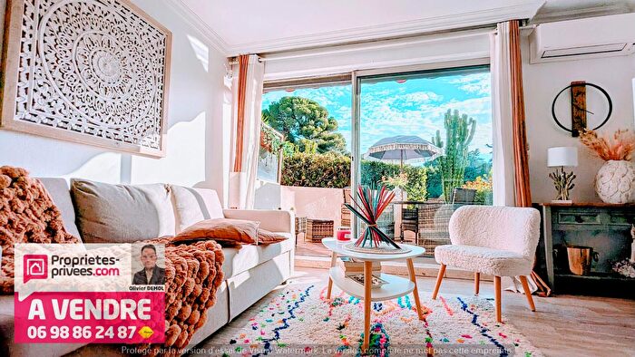 Cannes, Croix des Gardes : Appartement 1 pièce à vendre