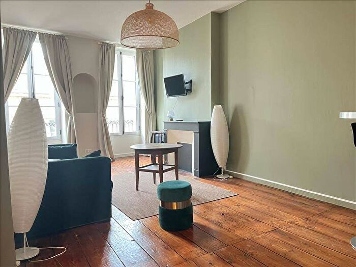 Centre ville, Bordeaux : Appartement 2 pièces à louer