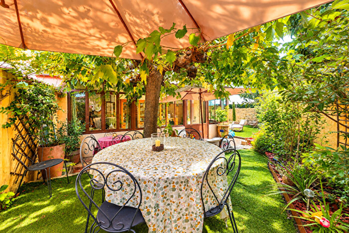 Trets : Maison 5 pièces à vendre