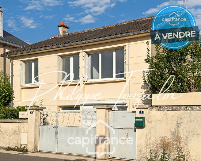 Maison 5 pièces à vendre - Châtellerault, Centre-ville