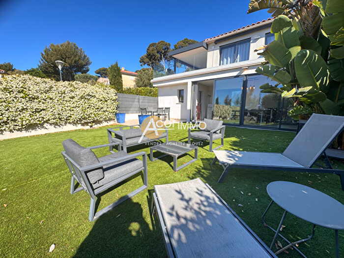 Sanary-sur-Mer, Le Baou, Saint-Roch - Appartement 3 pièces à vendre