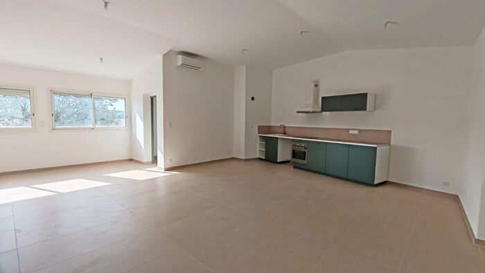 Appartement 2 pièces à Roquemaure, à louer