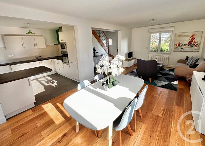 Maison à vendre - Dinard, Saint-Enogat, Port Blanc, Pointe de la Roche Pelée - 7 pièces - 6 chambres