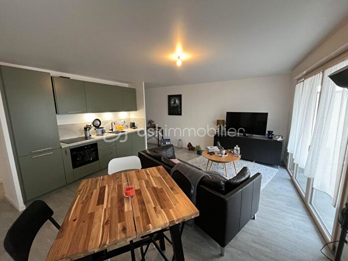 Appartement à vendre - Pont-lévêque - 3 pièces - 2 chambres