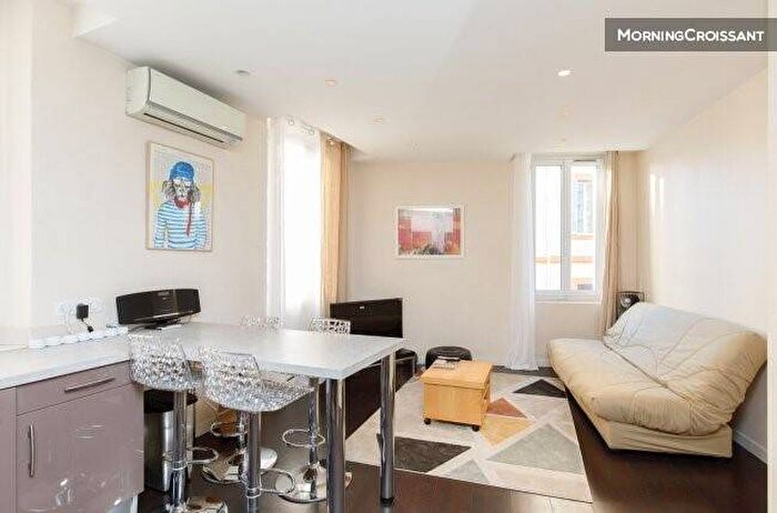 Appartement à louer - Suquet, Cannes - 1 pièce