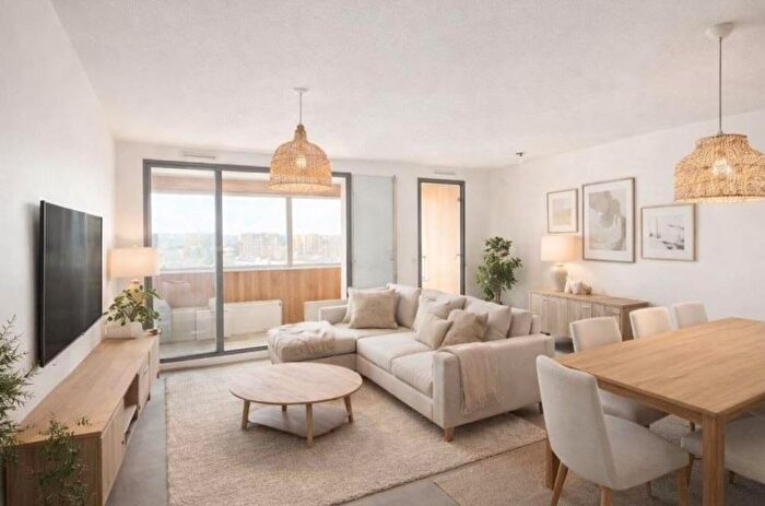 Appartement à vendre - Vitrolles, Centre-ville, Roucas, Les Pins, Le Liourat - 3 pièces - 2 chambres