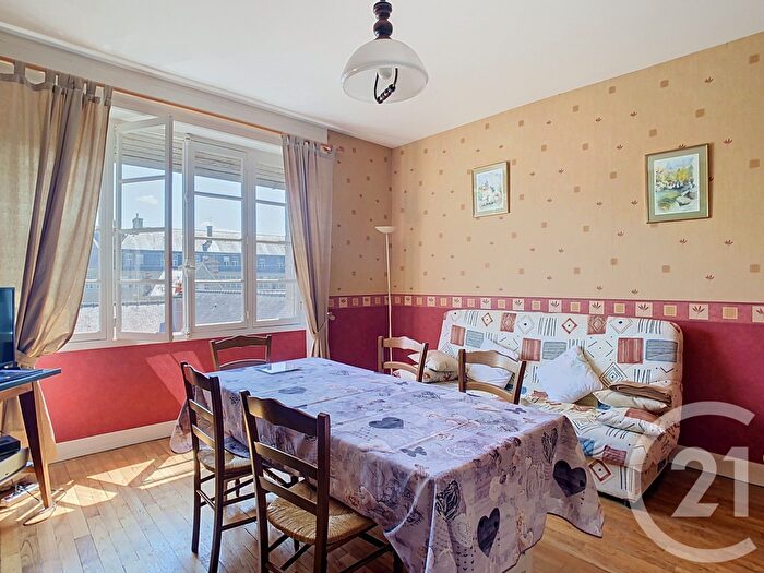 Appartement 5 pièces à Dinan, à vendre