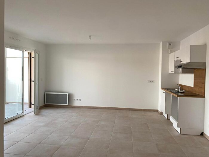 Appartement 3 pièces à louer à Arles, Trébon