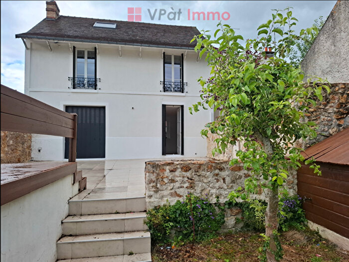 Noisy-le-Roi : Maison 9 pièces à louer