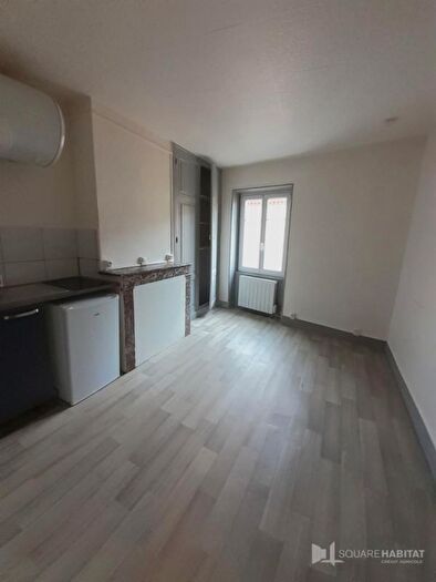 Appartement à louer - Issoire, Centre-ville, Barrière - 1 pièce