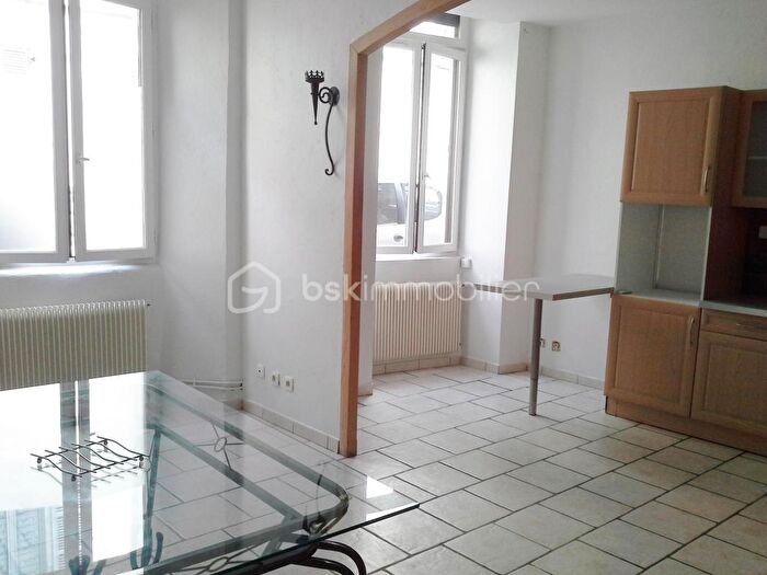 Appartement à vendre - Lourdes, Centre-ville, Place Peyramale, Gare - 3 pièces - 1 chambre