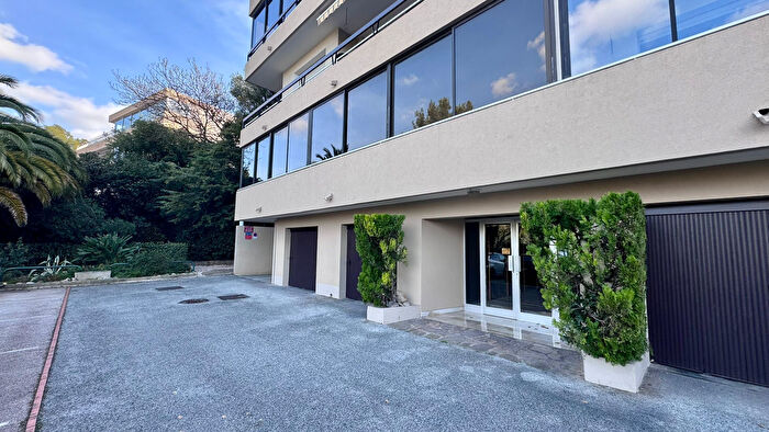 Appartement à vendre - Toulon, La Serinette, La Barre - 3 pièces - 2 chambres