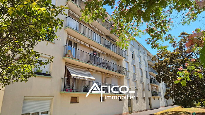 Appartement 4 pièces à Joué-lès-Tours, Centre-ville, à vendre