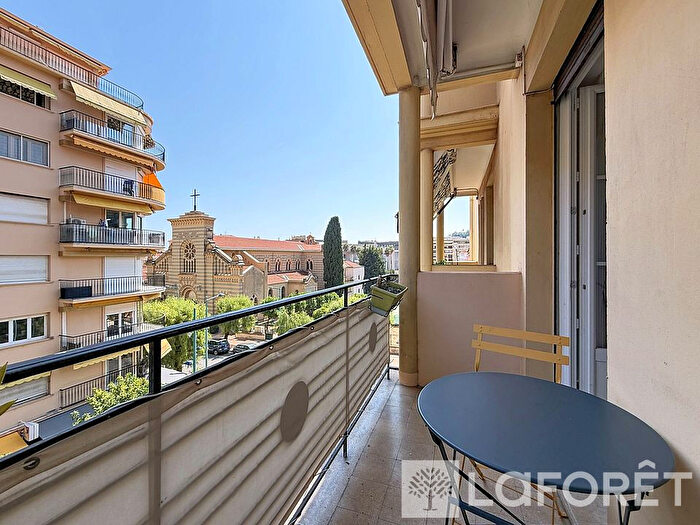 Appartement 2 pièces à Menton, Hôtel de Ville, Vieille Ville, Musée, Madone, Carnolès, à louer